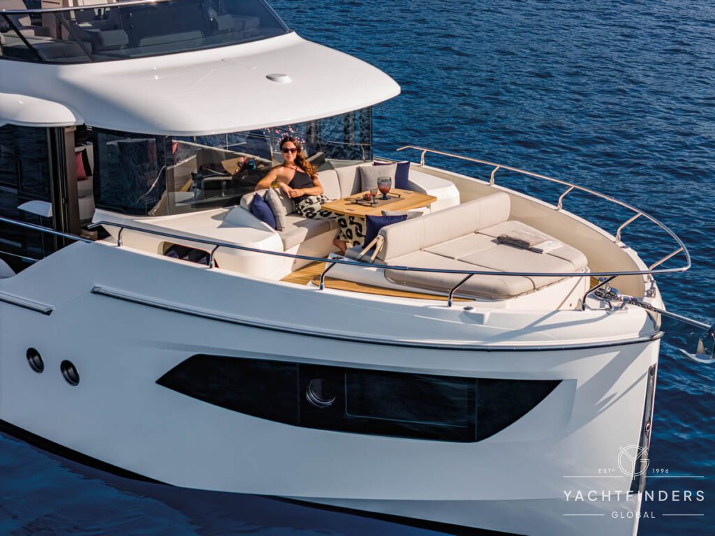 Absolute Navetta 53 – The Absolute Momentum New Model - Yachtfinders ...