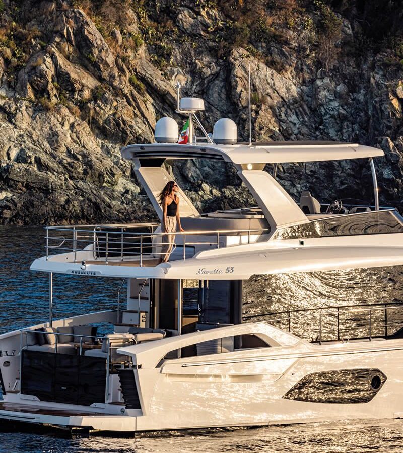 Absolute Navetta 53 – The Absolute Momentum New Model - Yachtfinders ...