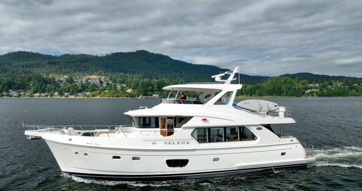 Types of Motorboats - Yachtfinders Global Ltd