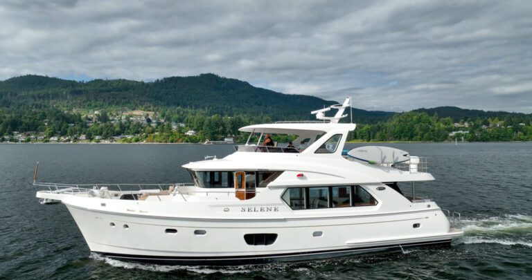 Types of Motorboats - Yachtfinders Global Ltd